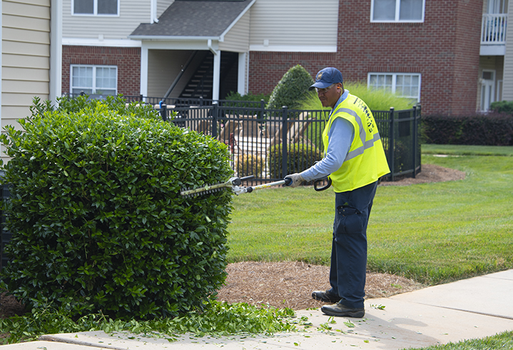 Commercial Landscape Maintenance Services Save You Time | U.S. Lawns