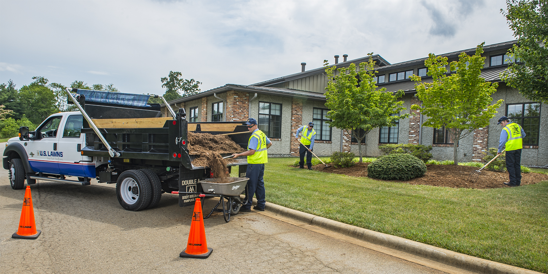 Benefits of Mulch for Commercial Properties
